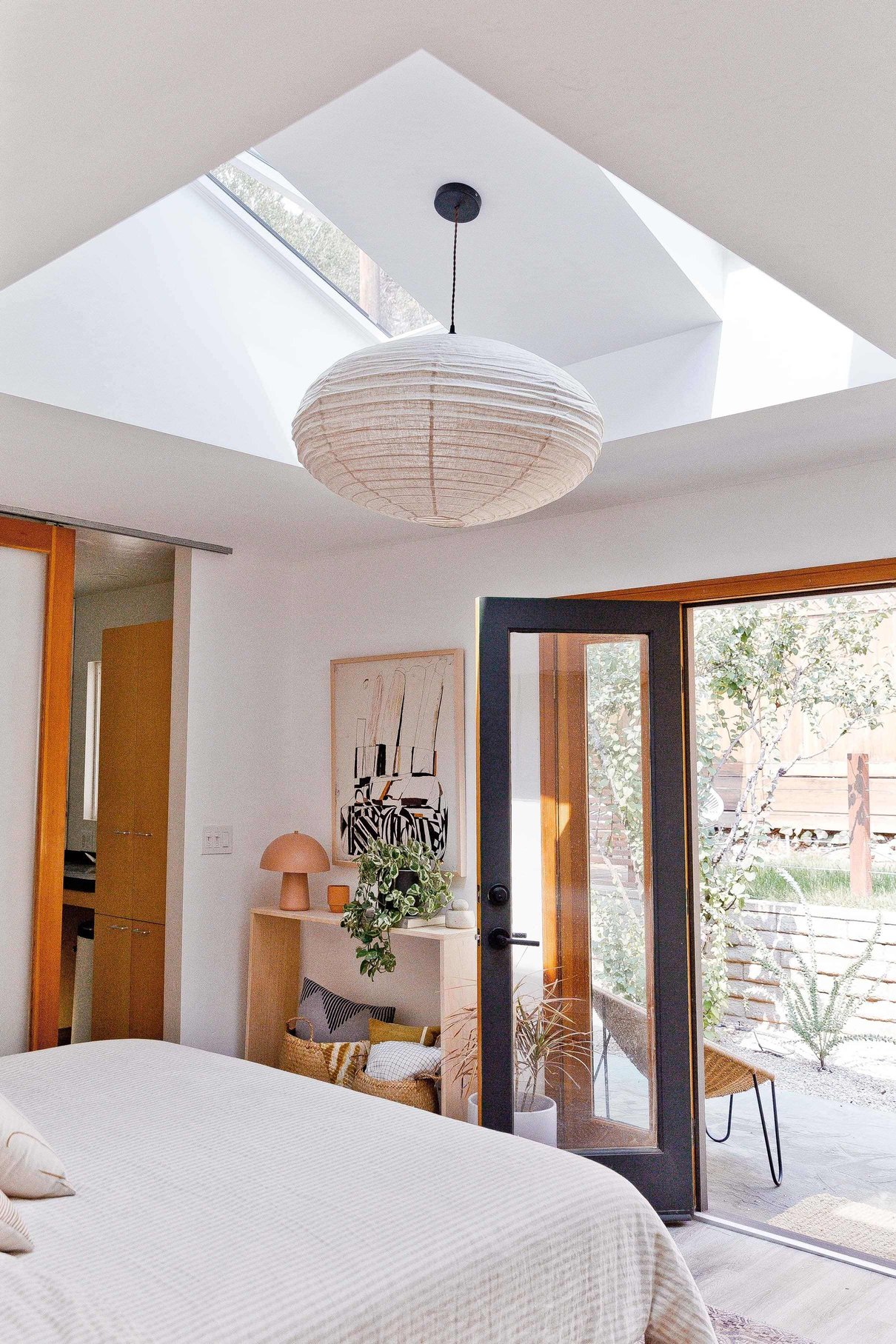 Make a Statement: 9 Stylish Skylight Placement Ideas